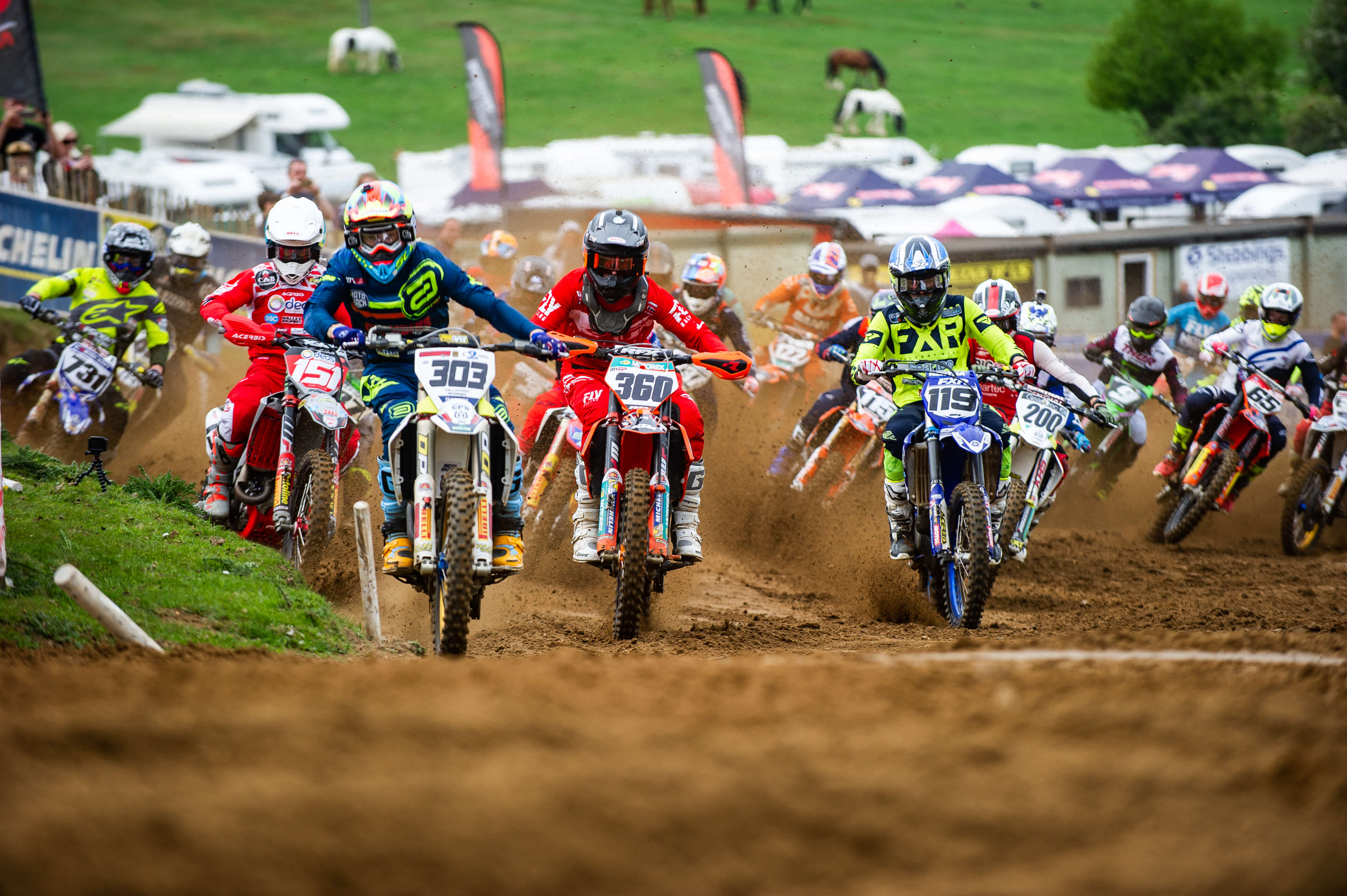 Pro riders revealed for MX Nationals - MotoHead