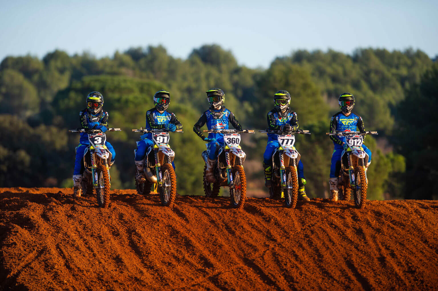 Bobby’s bunch show their colours – MotoHead